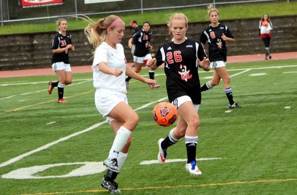 Shea Neal - 2016 - Women's Soccer - East Stroudsburg University Athletics