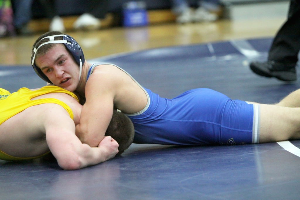 Dylan Carmichael - Wrestling - Elizabethtown College Athletics