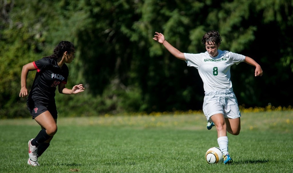 Rayna Rain - Women's Soccer - Evergreen State College Athletics