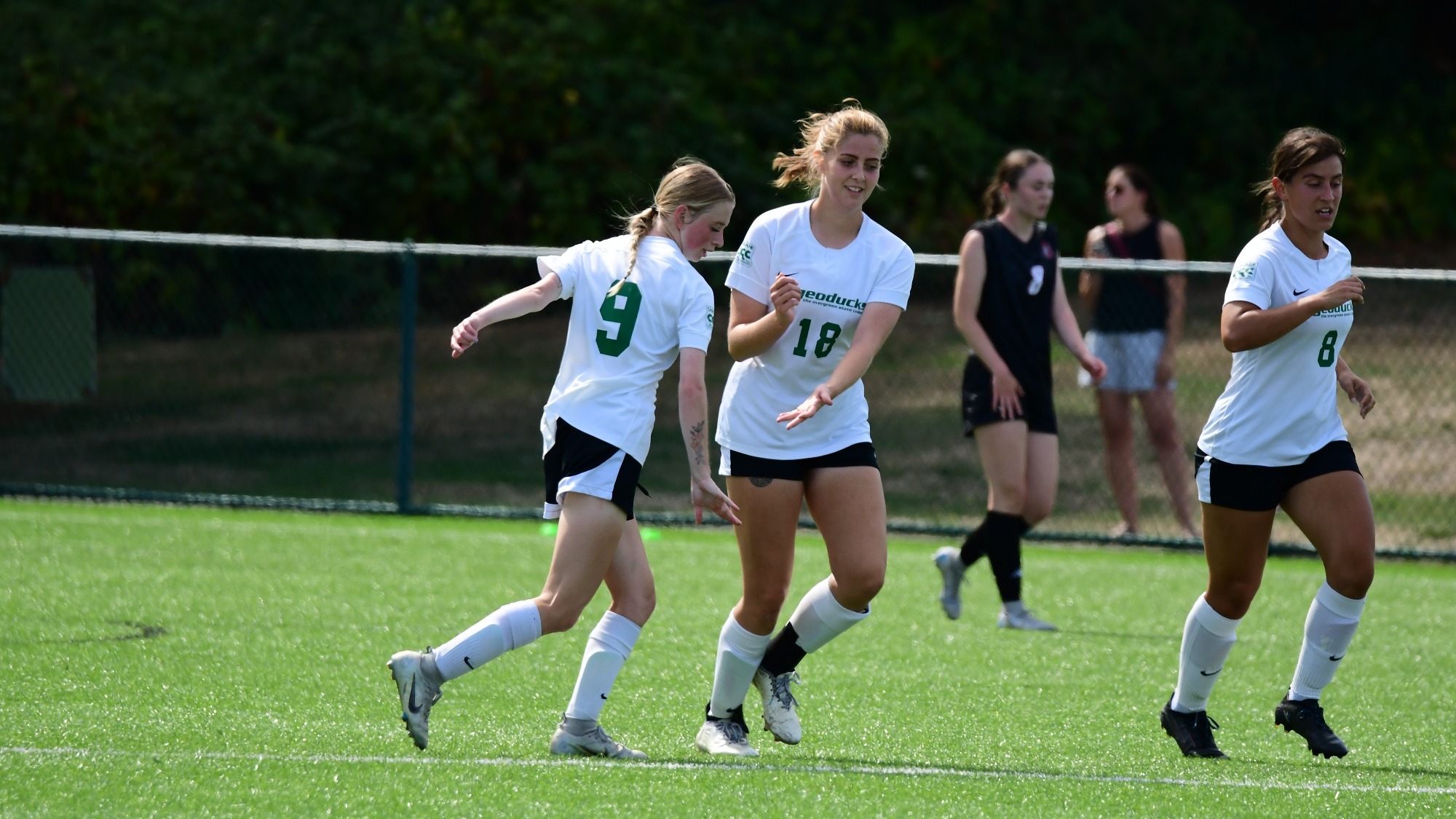 Beacons Best Evergreen 3-1 - Evergreen State College Athletics