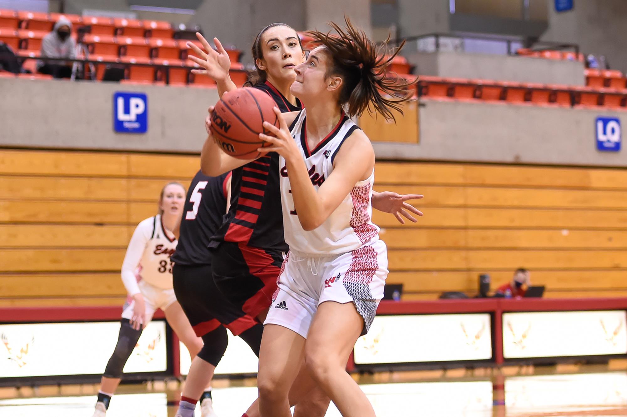 Núria Cunill - 2021-22 - Women's Basketball - Eastern Washington ...