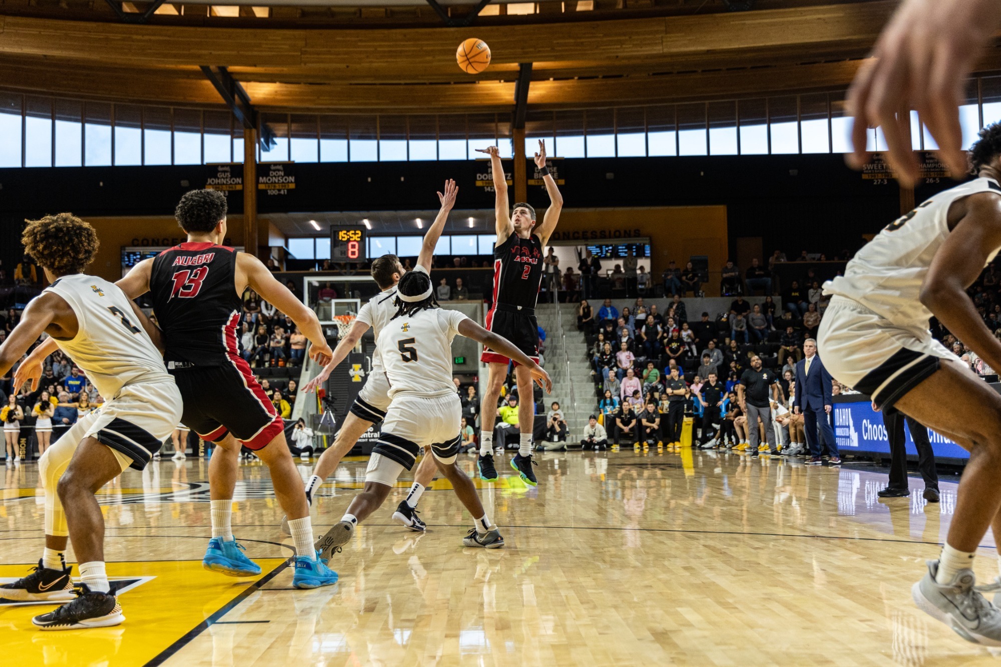 Venters scores 1,000th career point as Eagles claw back to beat Idaho ...