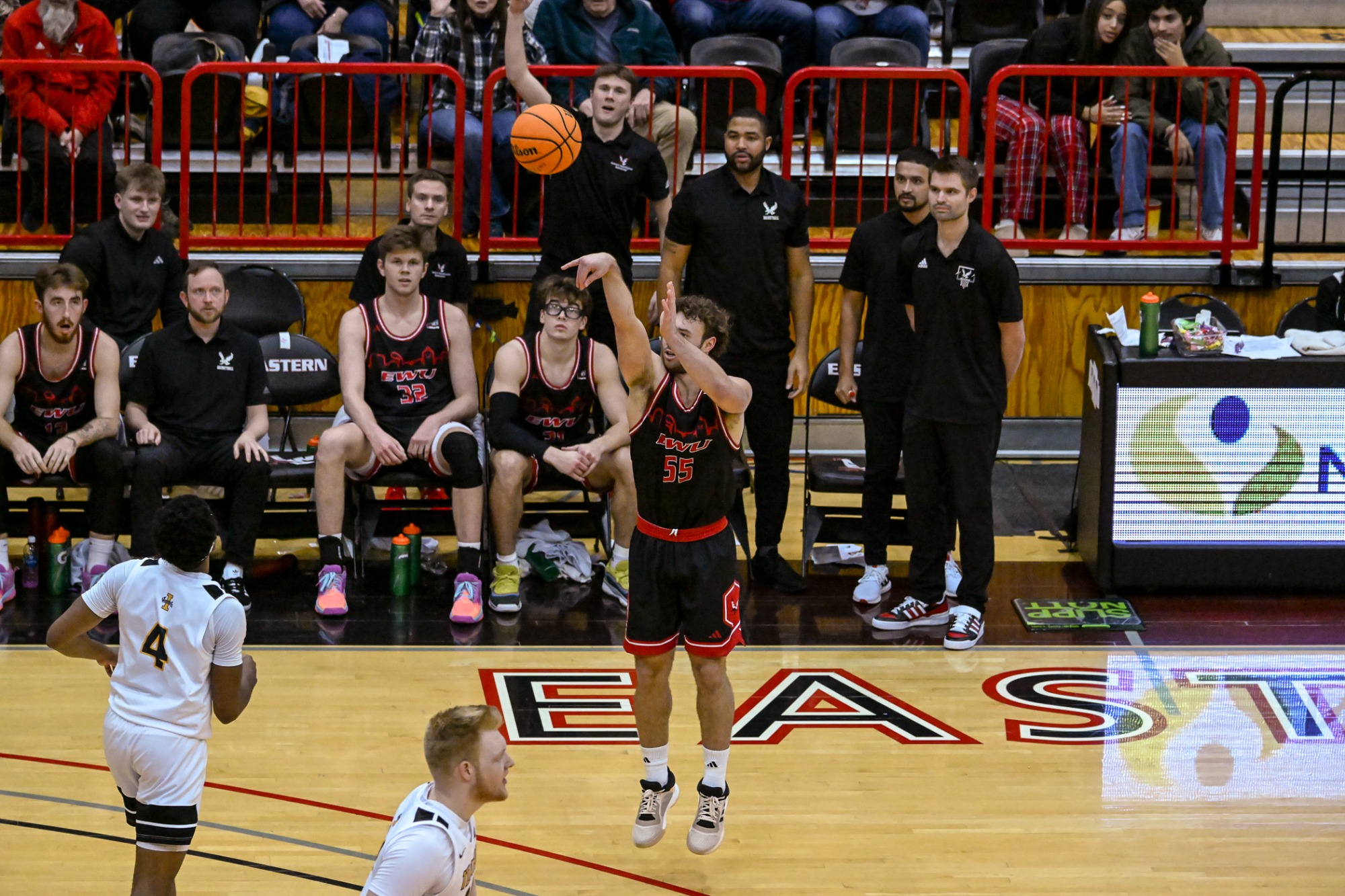 Ellis Magnuson - 2023-24 - Men's Basketball - Eastern Washington ...