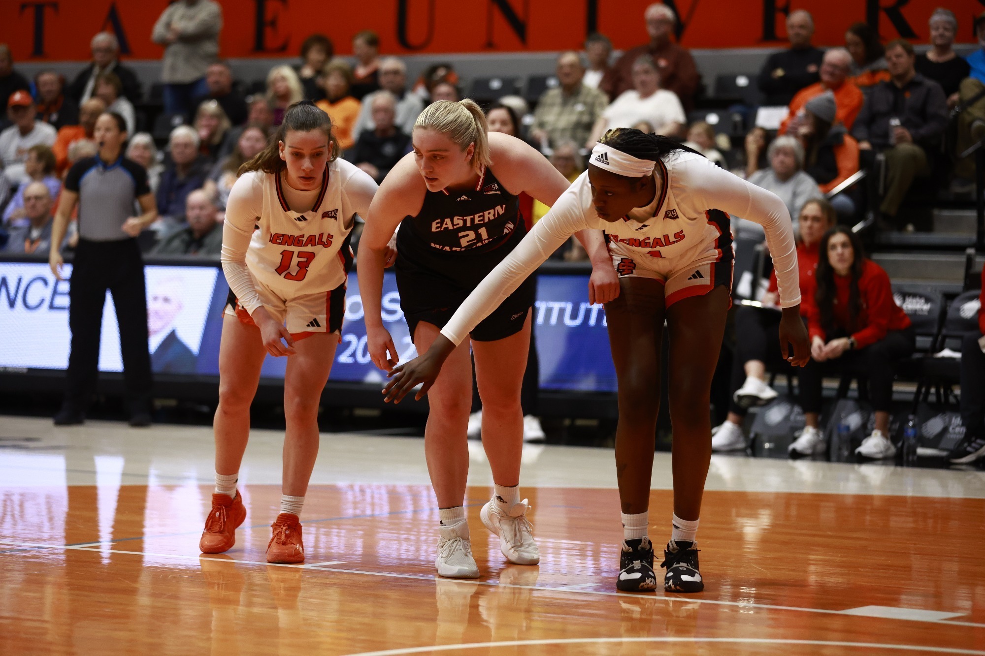 Loera, Alexander lead 4th quarter comeback over Bengals - Eastern ...