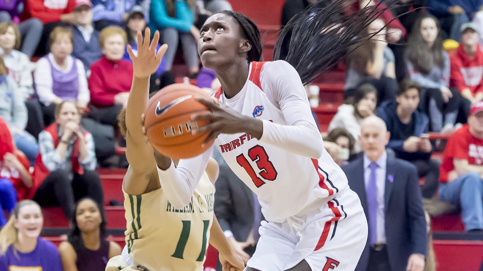 Stags Hang On For Second-Straight Win - Fairfield University Athletics