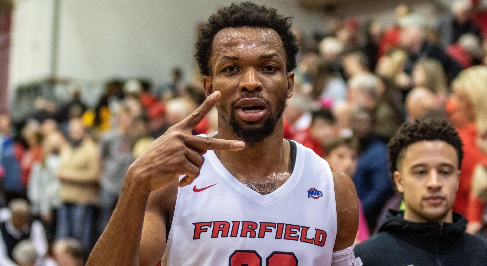 Vincent Eze - Men's Basketball - Fairfield University Athletics