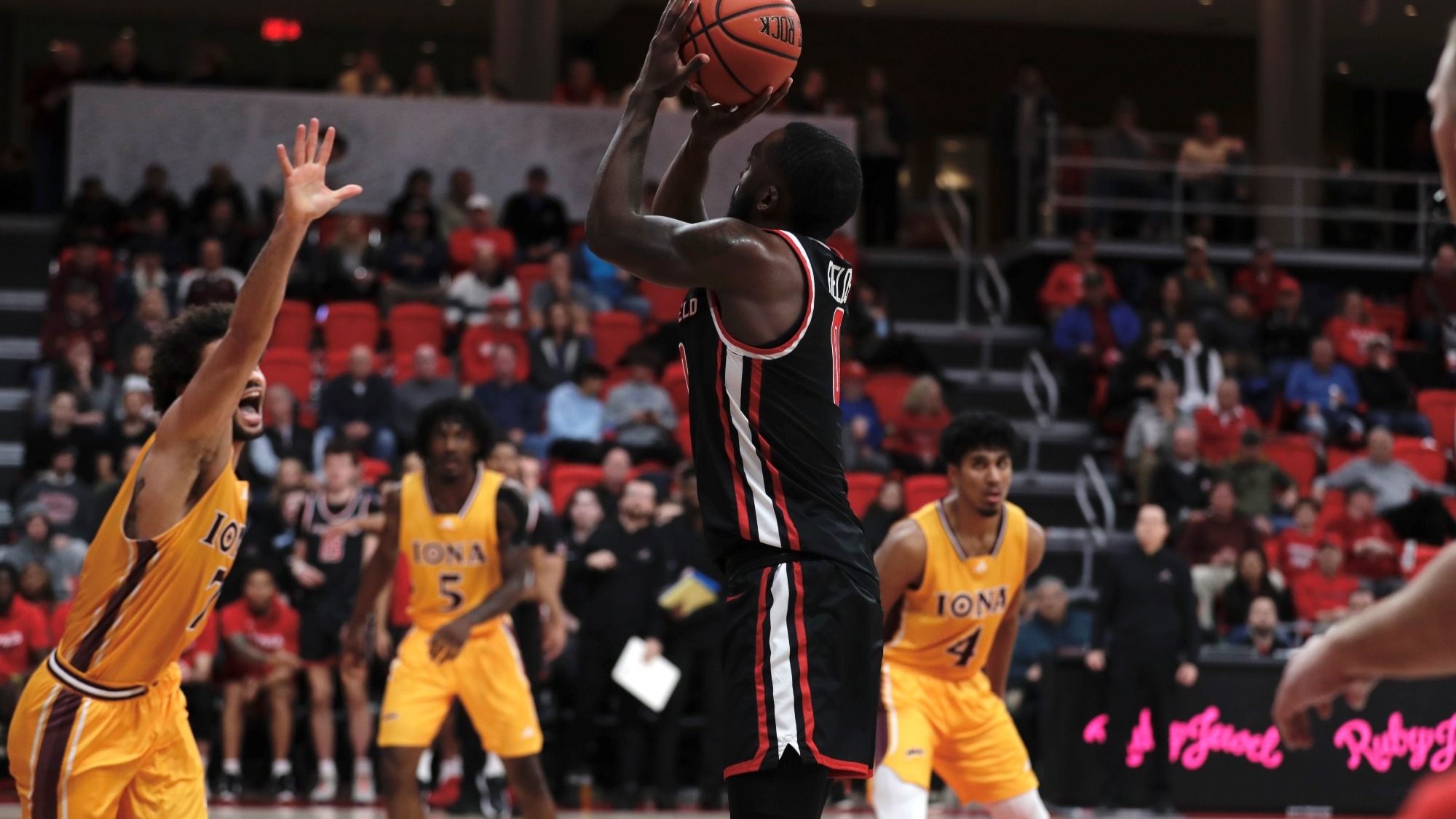 Caleb Fields - Men's Basketball - Fairfield University Athletics