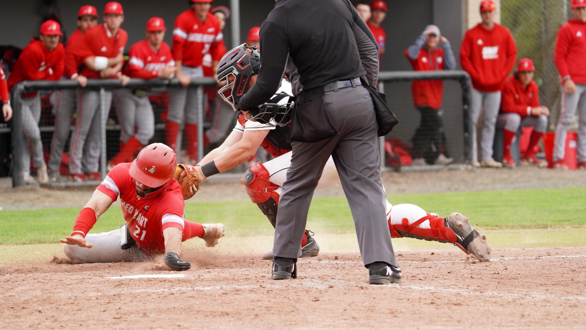 Stags Edge Sacred Heart in Dramatic Finish - Fairfield University Athletics