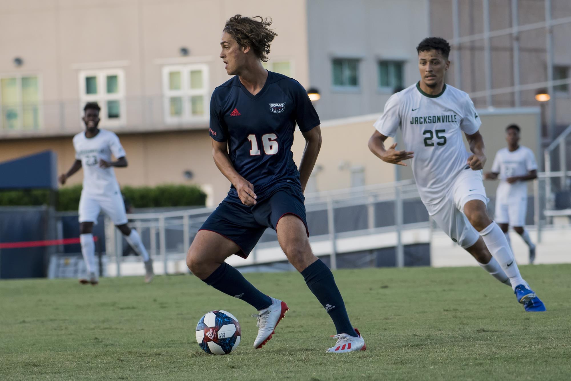 Men’s Soccer Comes Up Short Against South Carolina - Florida Atlantic ...