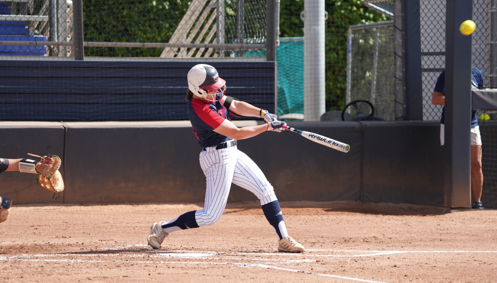 FAU Earns a Saturday Split - Florida Atlantic University Athletics