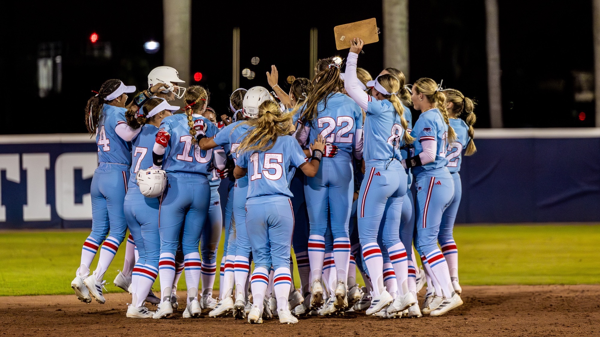 Softball Receives Championship Rings - Florida Atlantic University ...