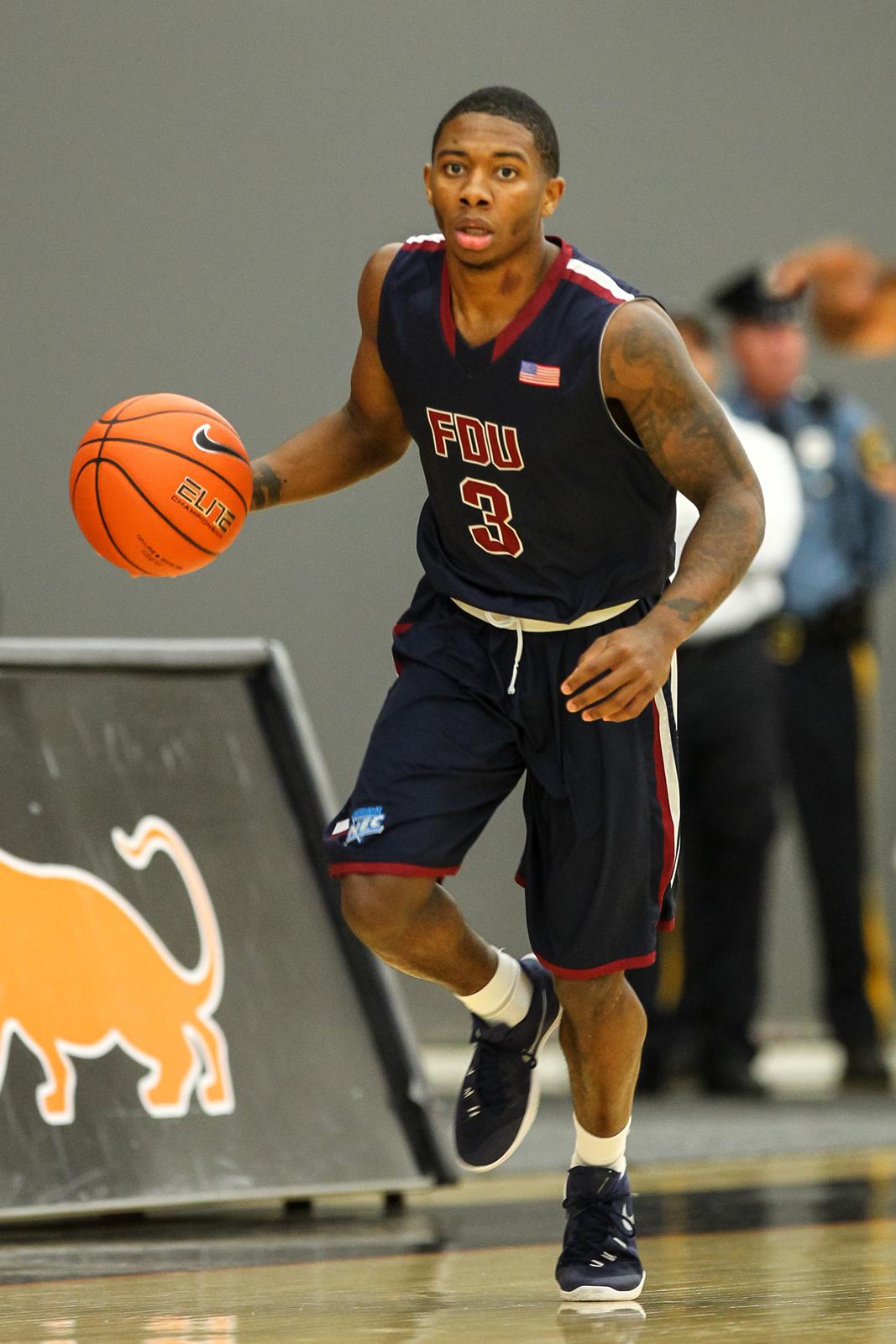 DaRon Curry - 2015-16 - Men's Basketball - FDU Knights Athletics
