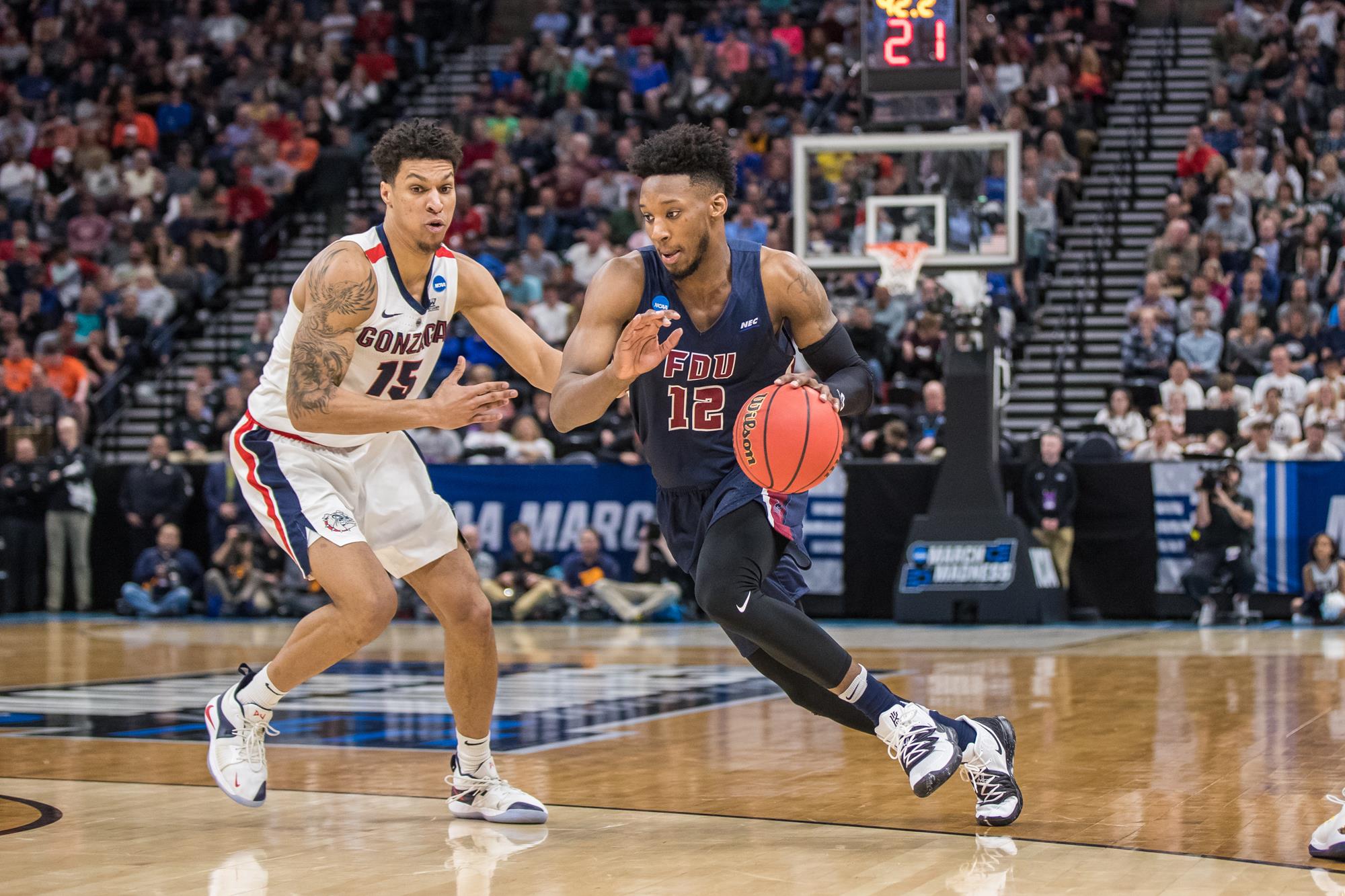 Kaleb Bishop - 2019-20 - Men's Basketball - FDU Knights Athletics