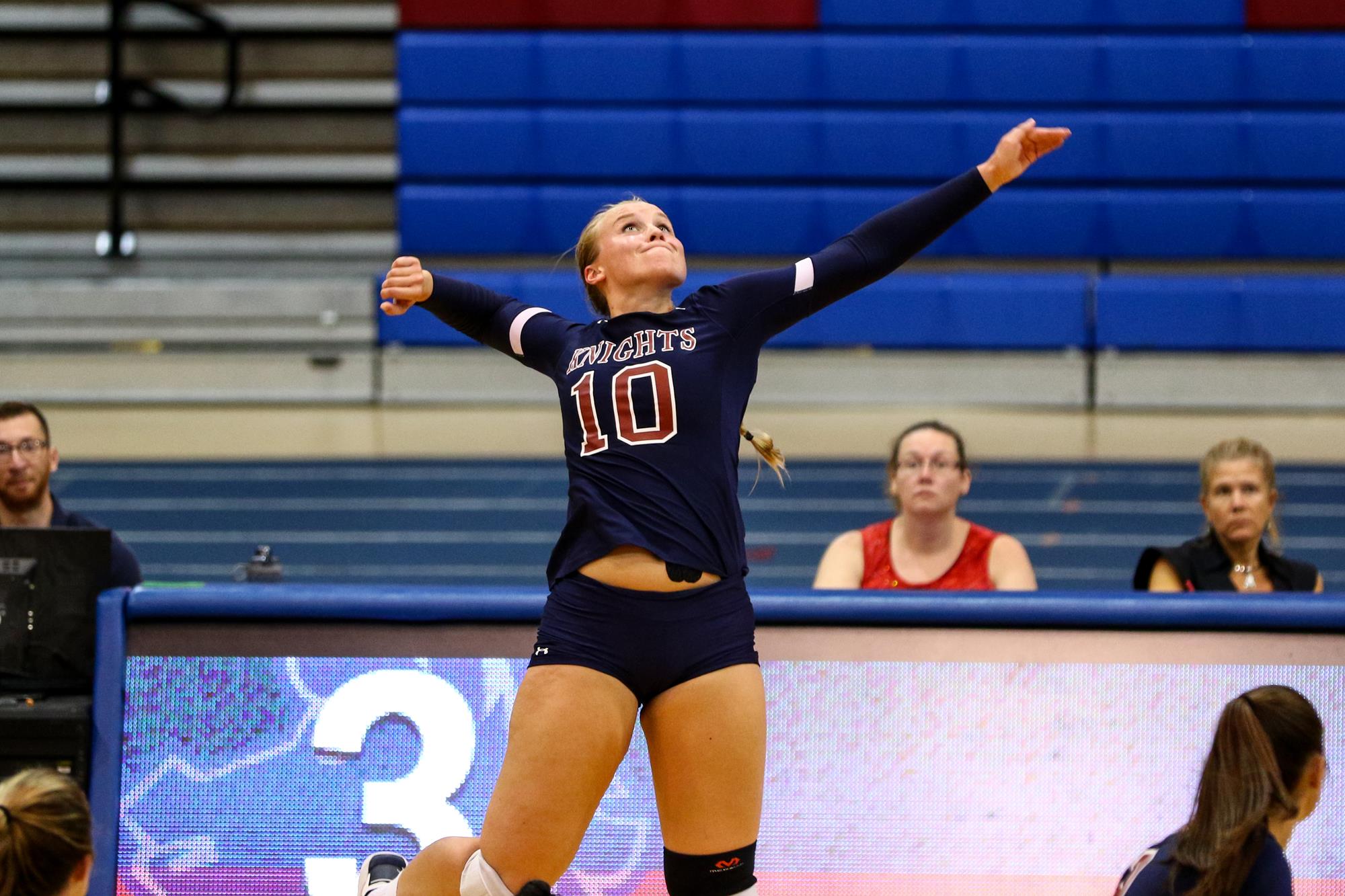 Demmene Powers Women's Volleyball to Season-Opening Win - FDU Knights ...