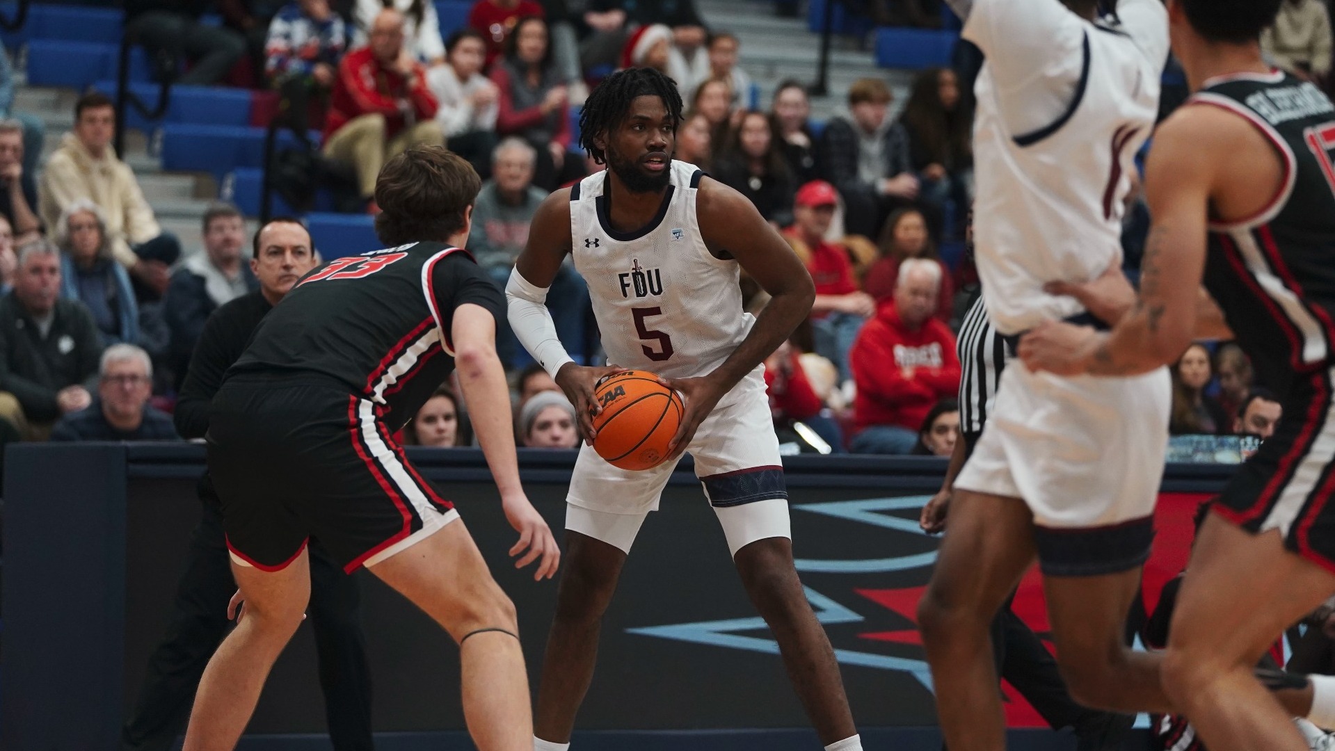 Ansley Almonor - 2023-24 - Men's Basketball - FDU Knights Athletics