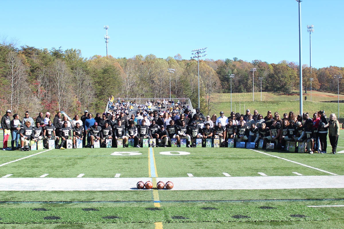 #9 Yellow Jackets Top Panthers 49-16 on Senior Day - Ferrum College
