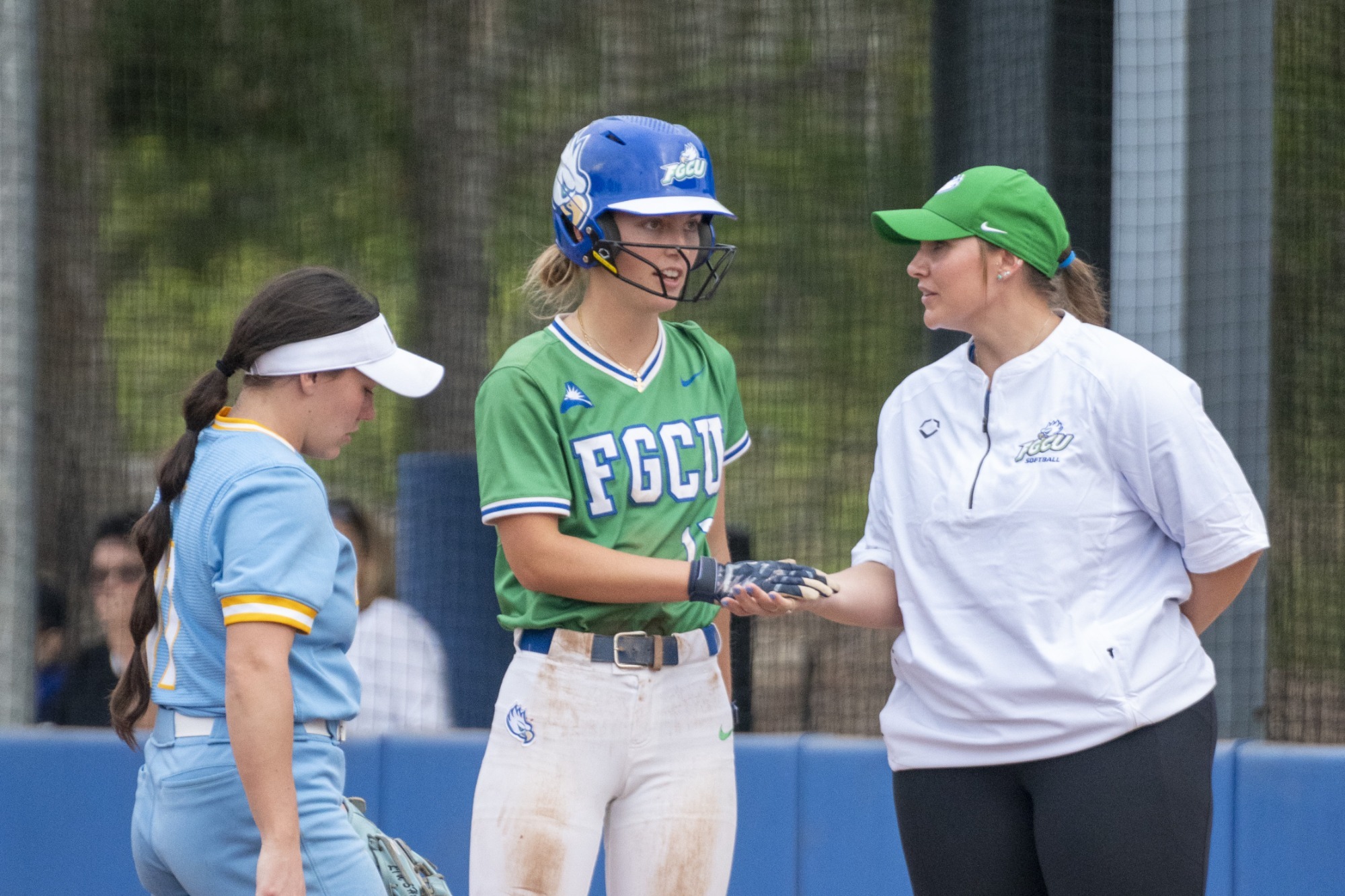 Meek records a 3-hit game against LIU - FGCU Athletics