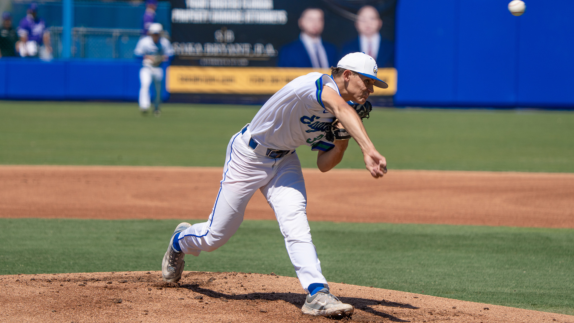 Dominant pitching leads to FGCU victory - FGCU Athletics