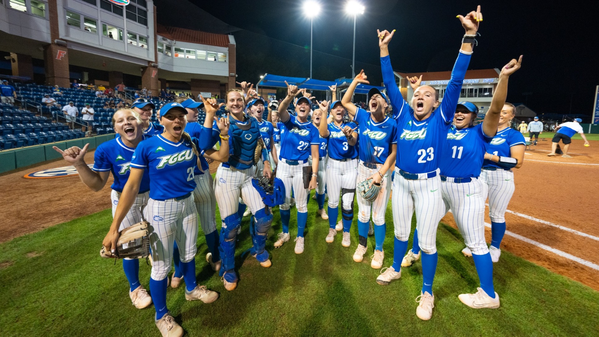Softball earns second NCAA win - FGCU Athletics