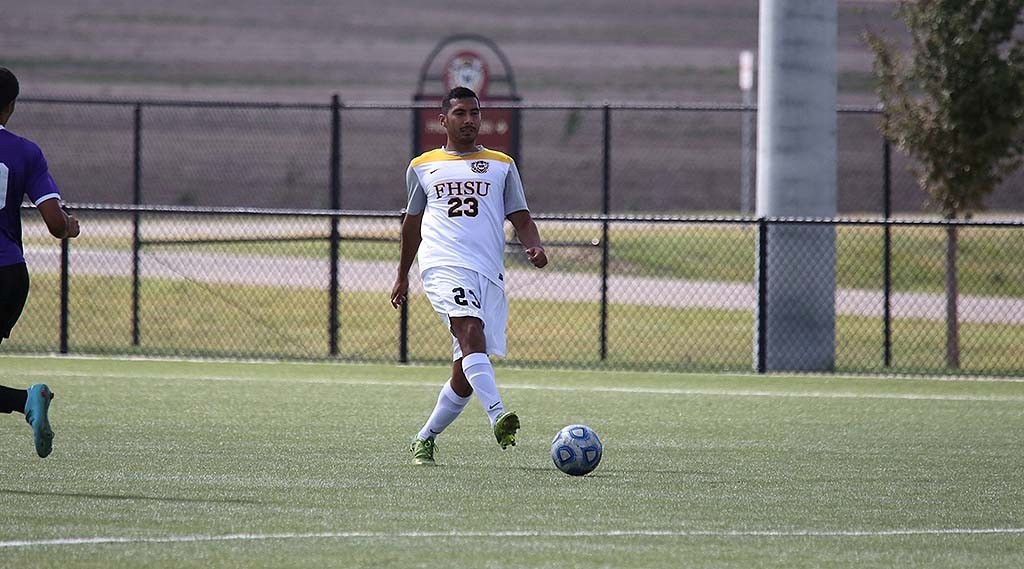 Daniel Davila - Men's Soccer - FHSU Athletics