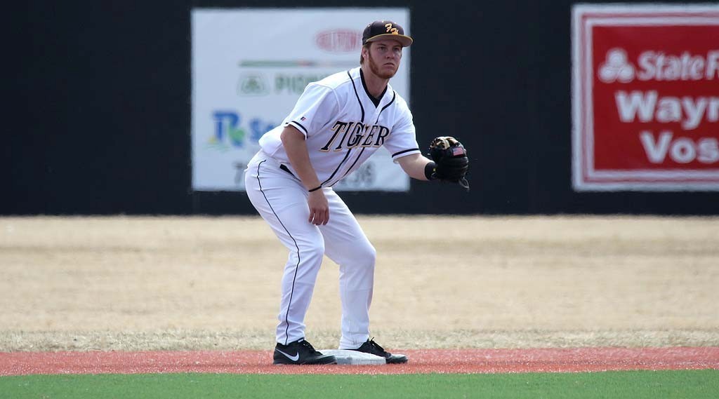 Gabe Cook - Baseball - FHSU Athletics