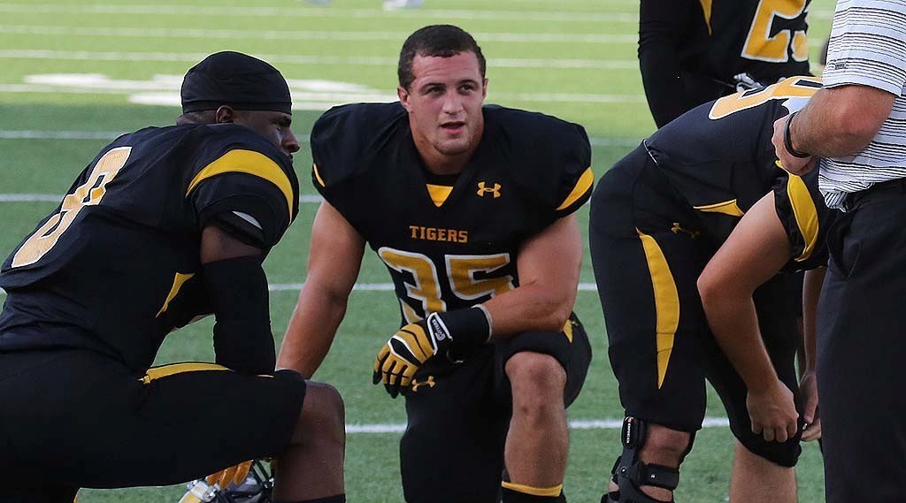 Kane Kelly - Football - FHSU Athletics