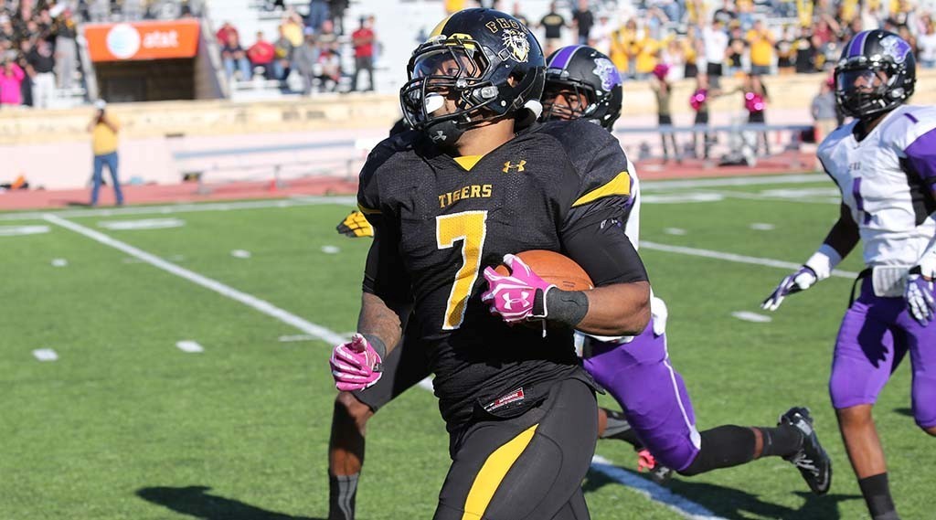 Michael Terry - Football - FHSU Athletics