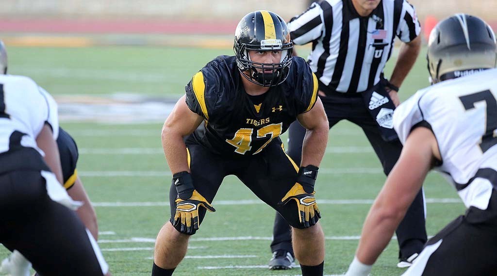 Justin McPhail - Football - FHSU Athletics