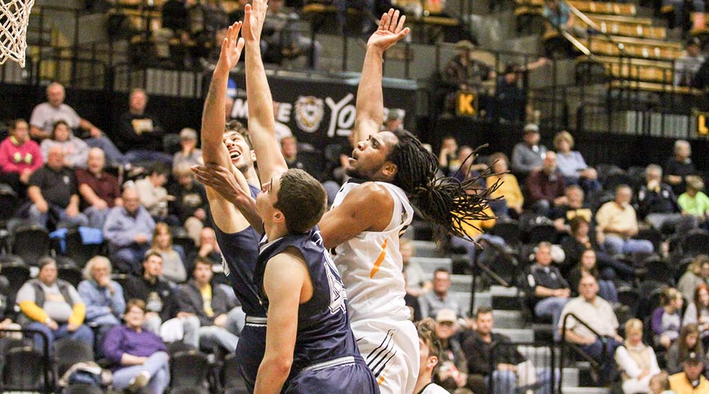 JaQuan Smith - Men's Basketball - FHSU Athletics
