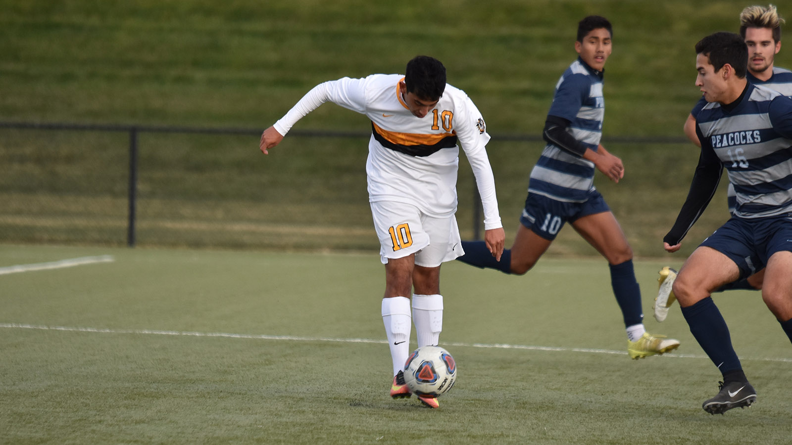 Derick Gonzalez - Men's Soccer - FHSU Athletics