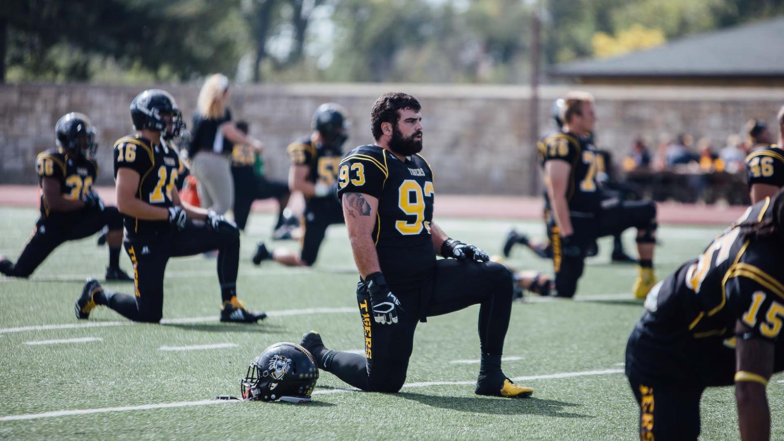 Kiel Simas - Football - FHSU Athletics