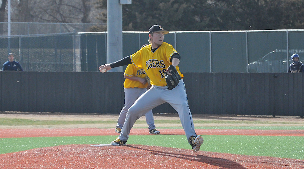 Zach Rothert - Baseball - FHSU Athletics
