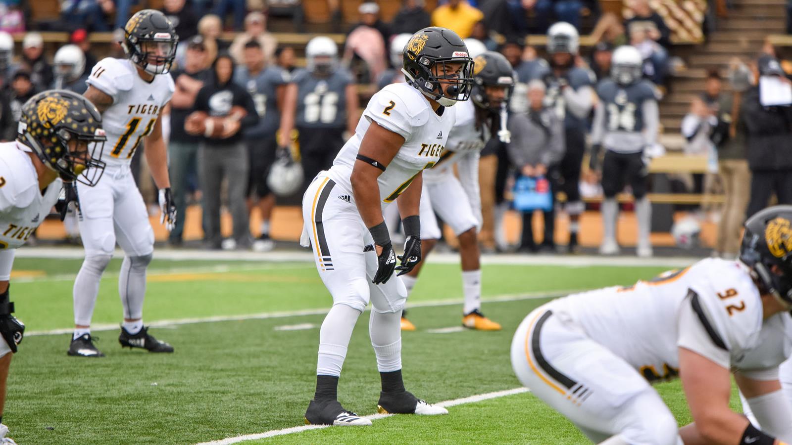 Jose Delgado - Football - FHSU Athletics