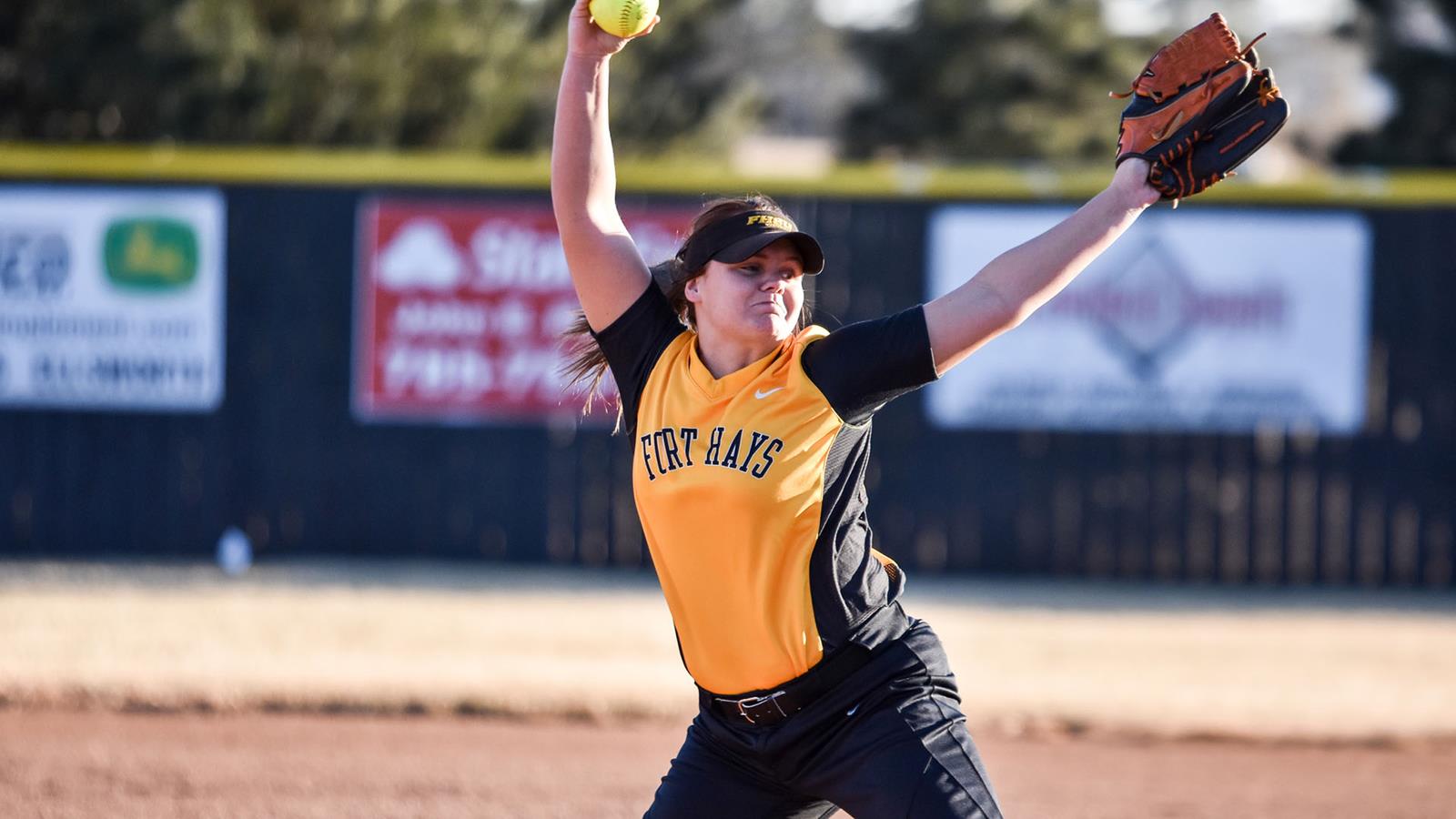 Michaelanne Nelson - Softball - FHSU Athletics