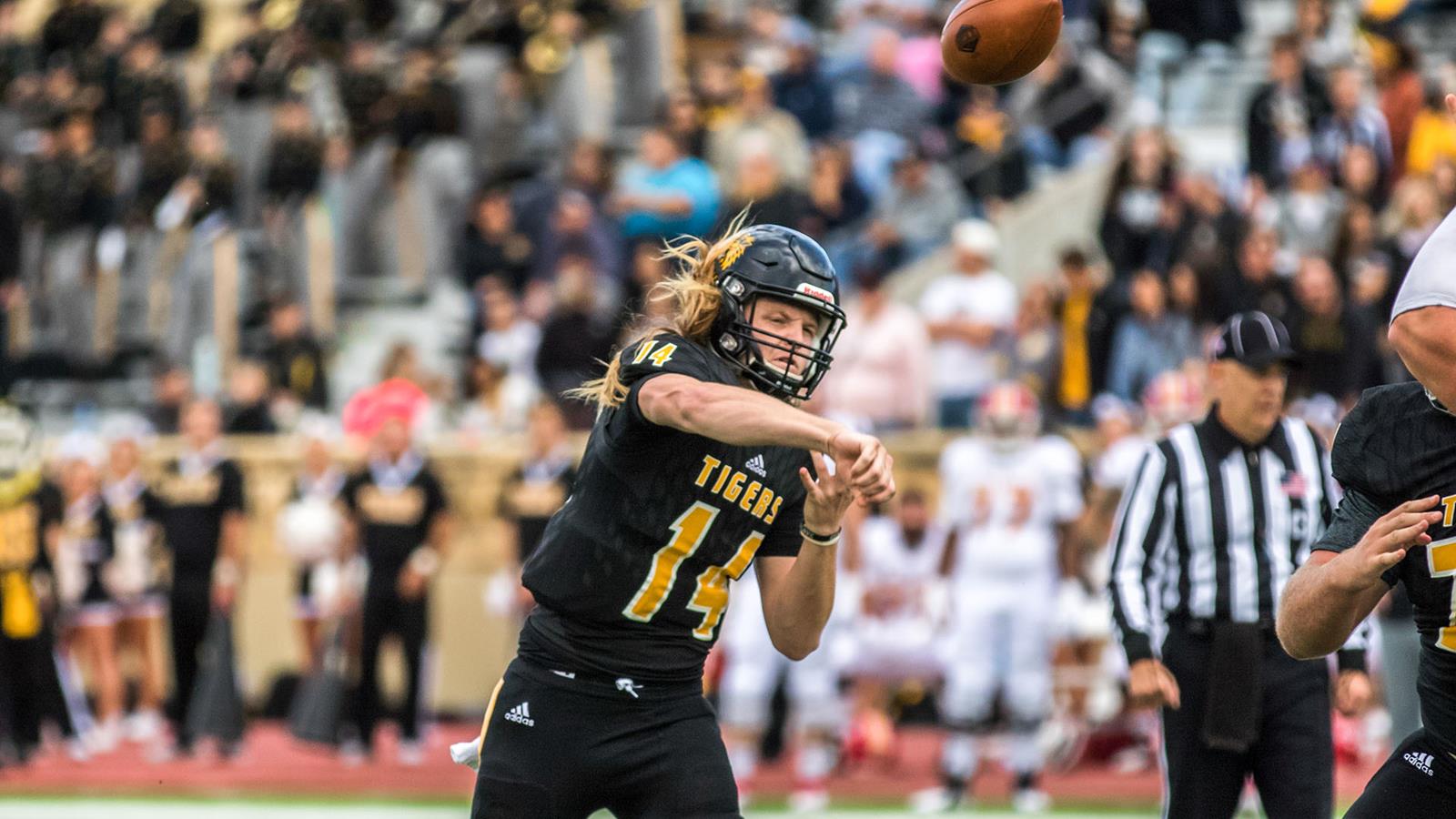 Chance Fuller - Football - FHSU Athletics