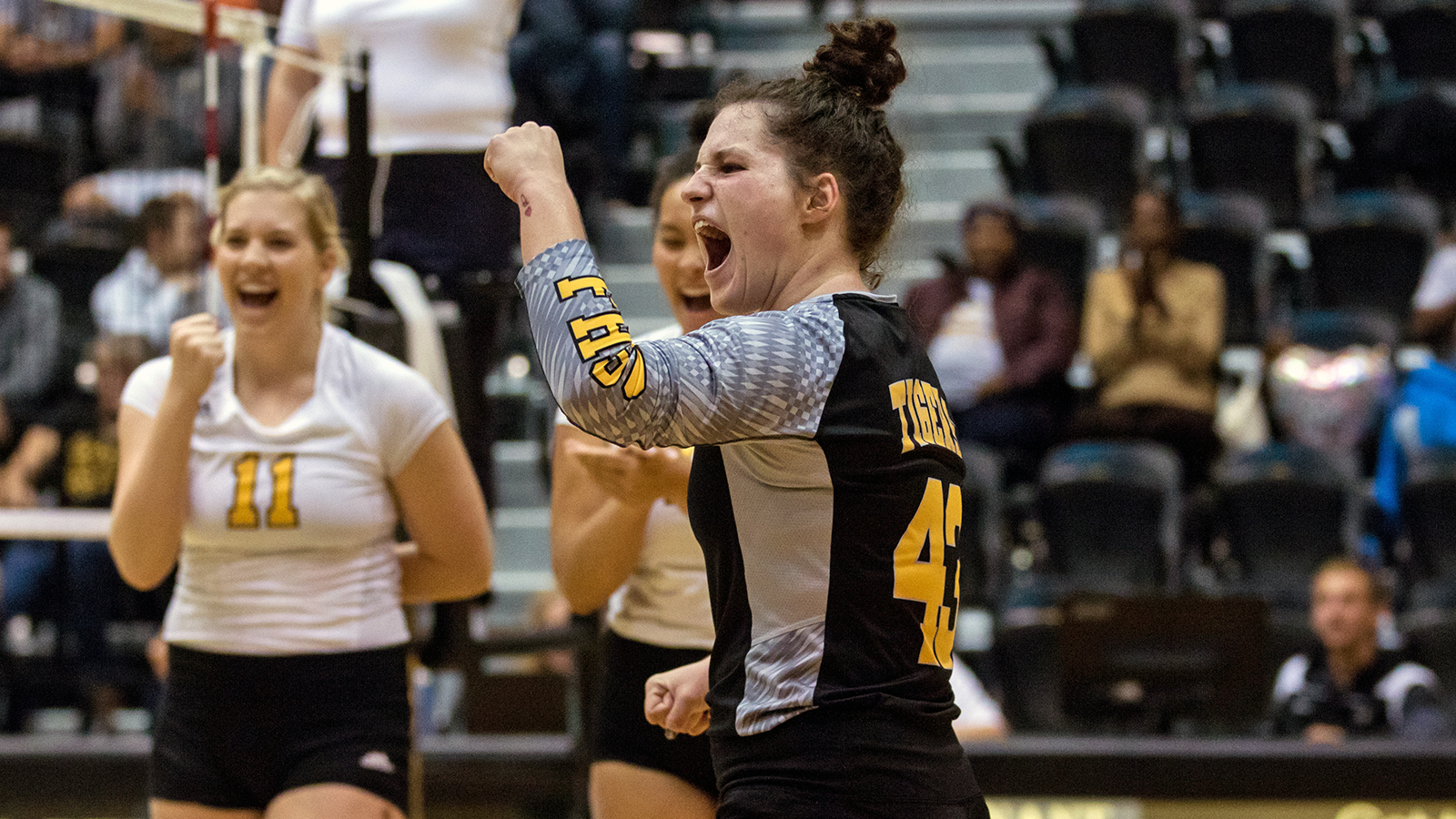 Abbie Hayes - Volleyball - FHSU Athletics