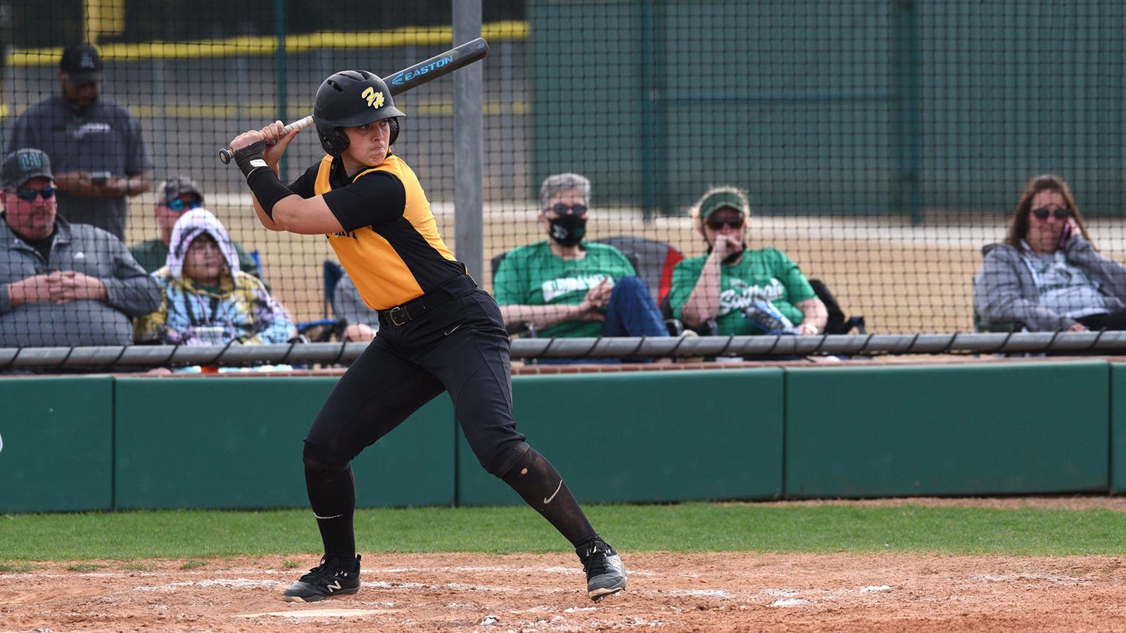 Elise Capra - Softball - FHSU Athletics