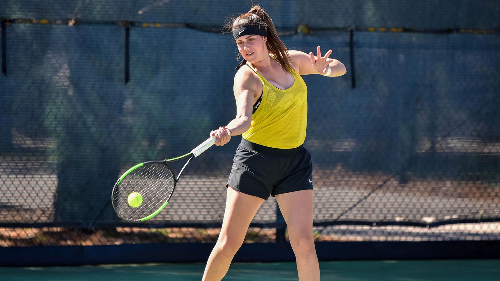 Stefany Stemmer - Women's Tennis - FHSU Athletics