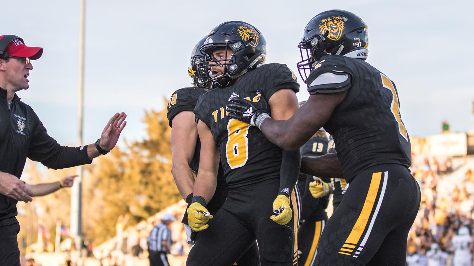 Jordan Starks - Football - FHSU Athletics