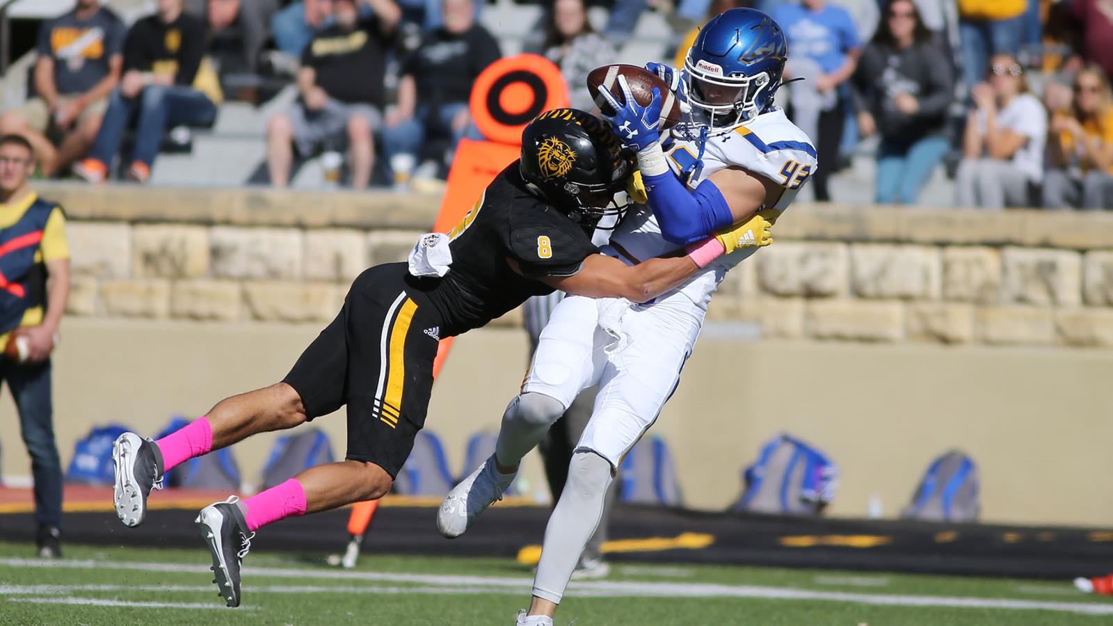 Jordan Starks - Football - FHSU Athletics