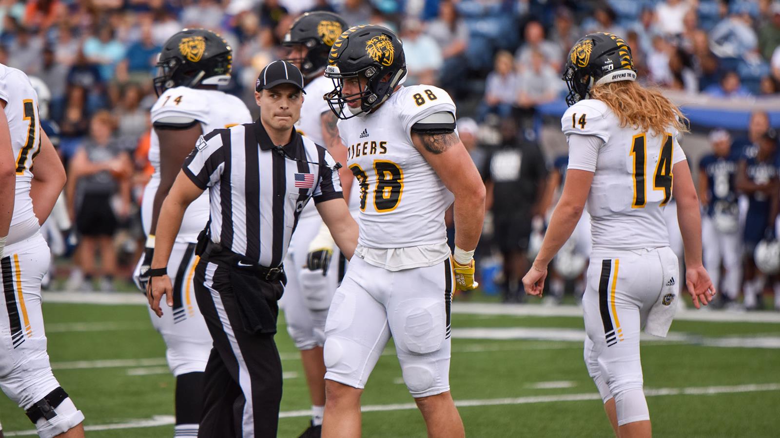 Hunter Budke - Football - FHSU Athletics