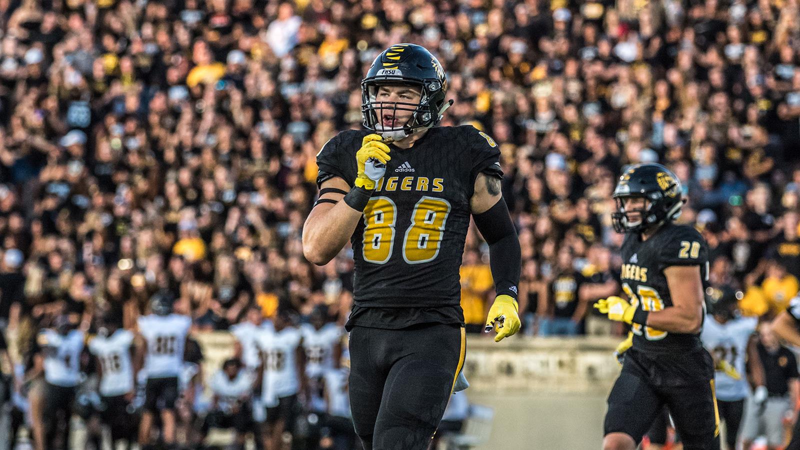 Hunter Budke - Football - FHSU Athletics