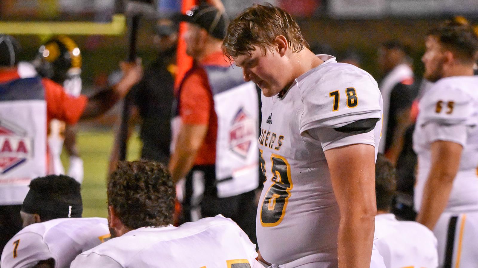 Caden Gober - Football - FHSU Athletics