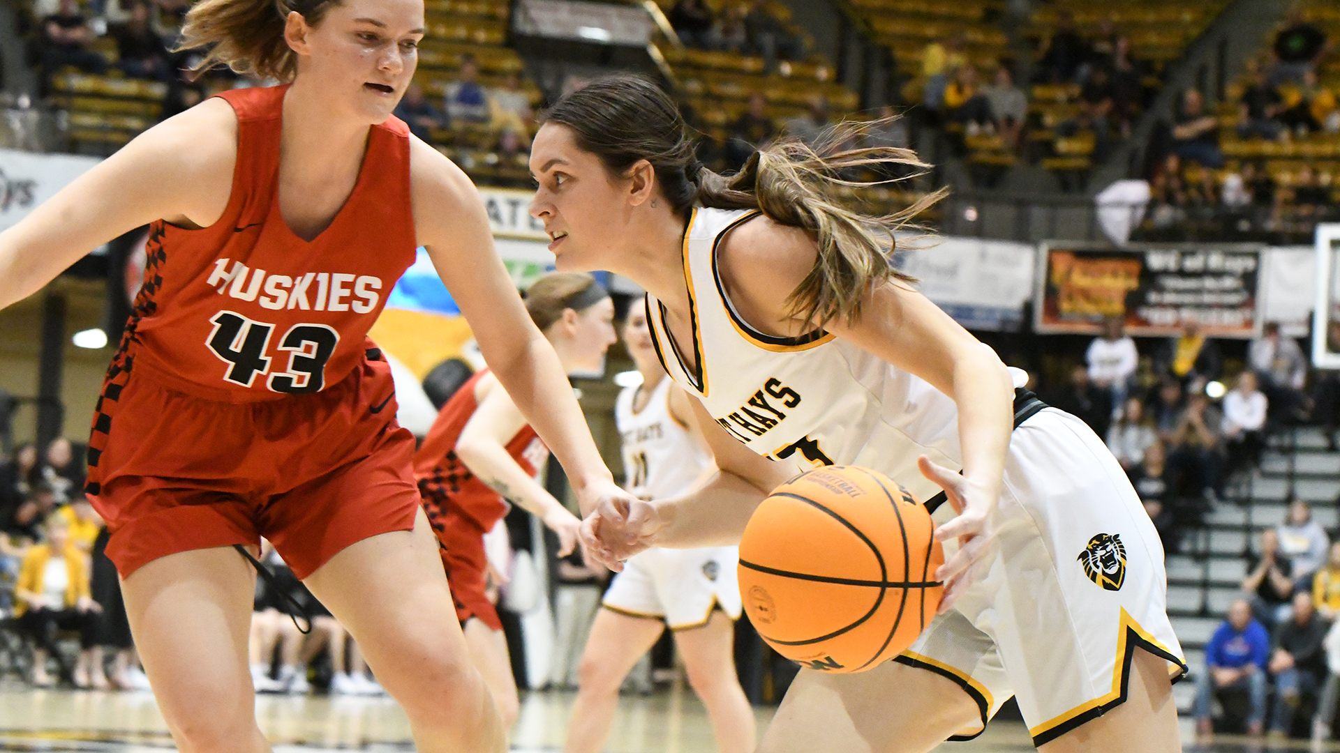 Lauren West - Women's Basketball - FHSU Athletics