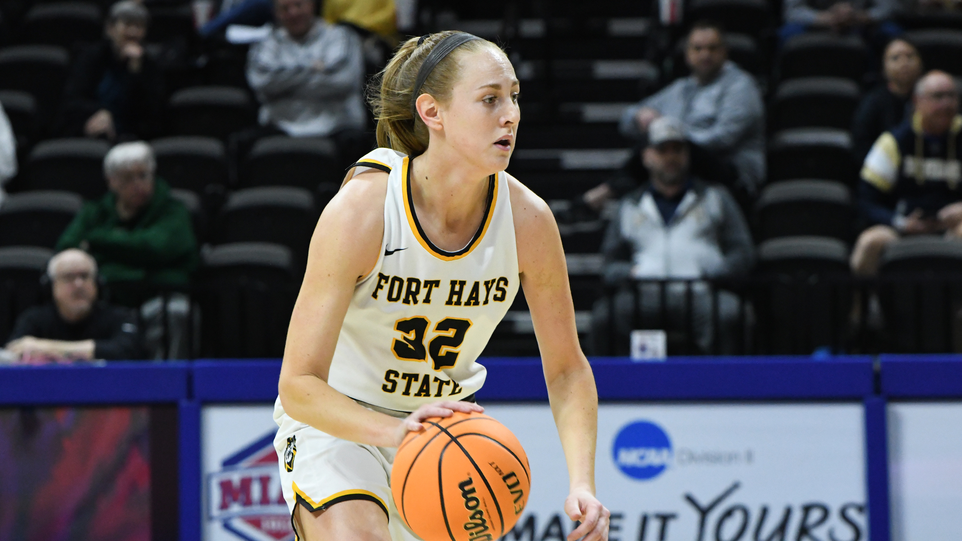 Whitney Randall - Women's Basketball - FHSU Athletics