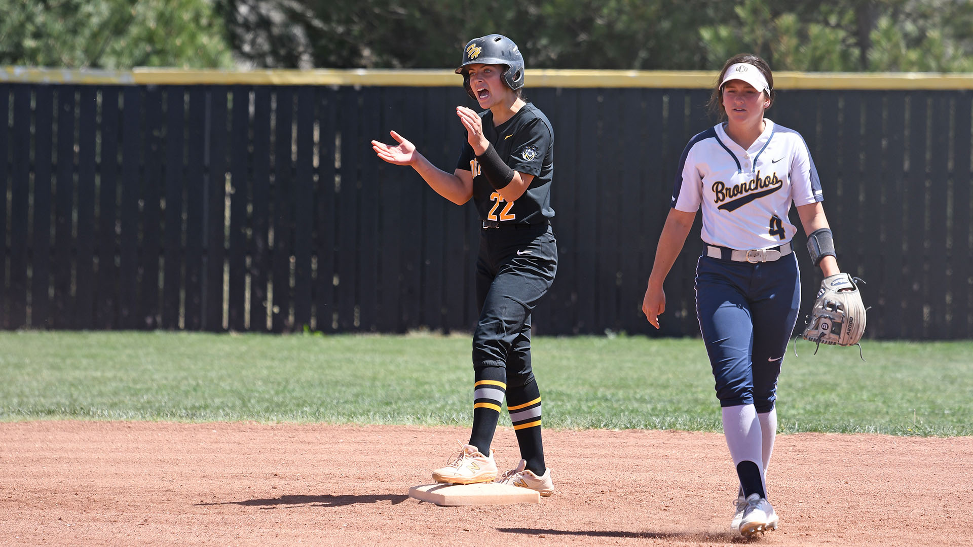 Elise Capra - Softball - FHSU Athletics