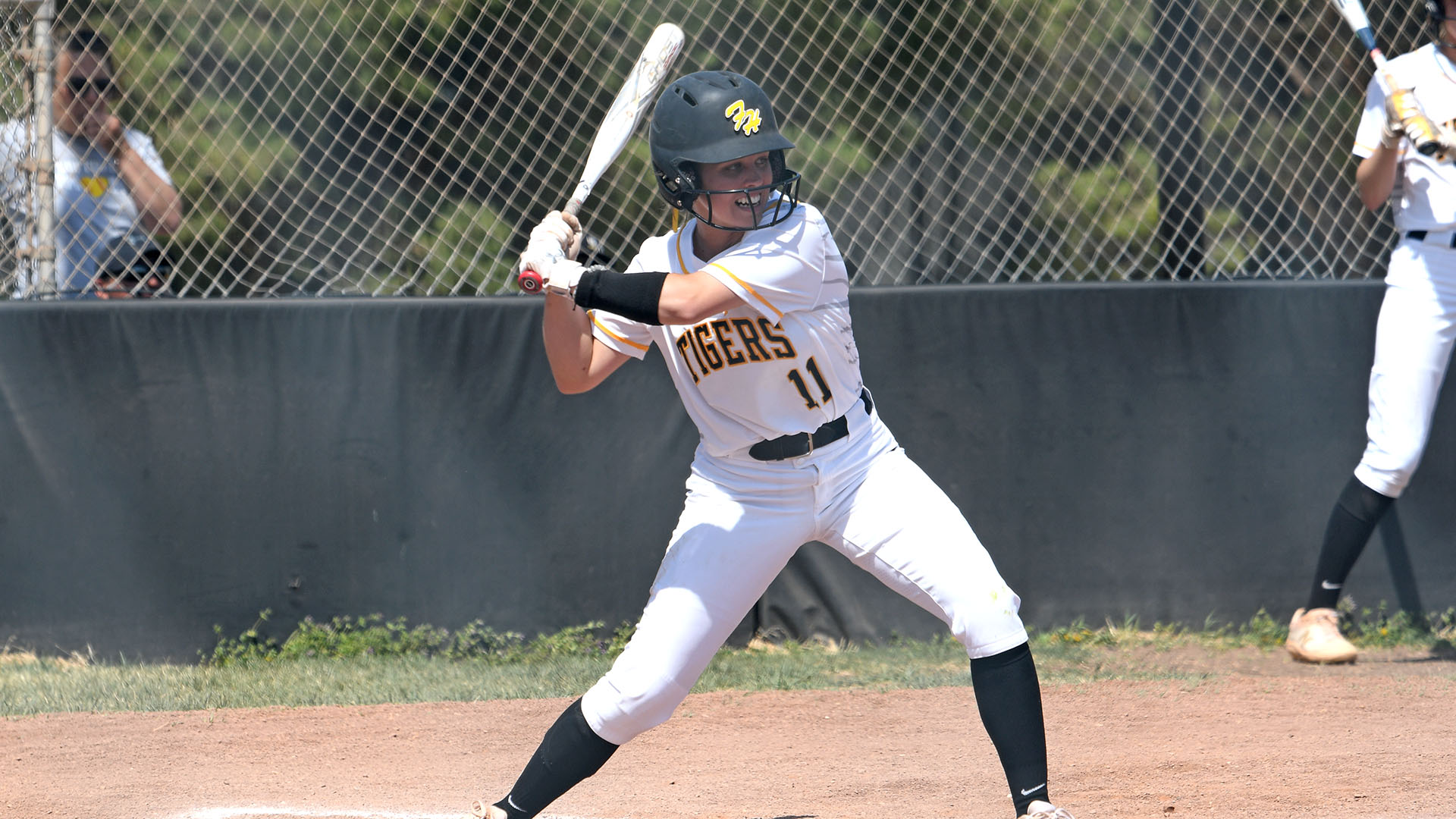 Reese Curry - Softball - FHSU Athletics