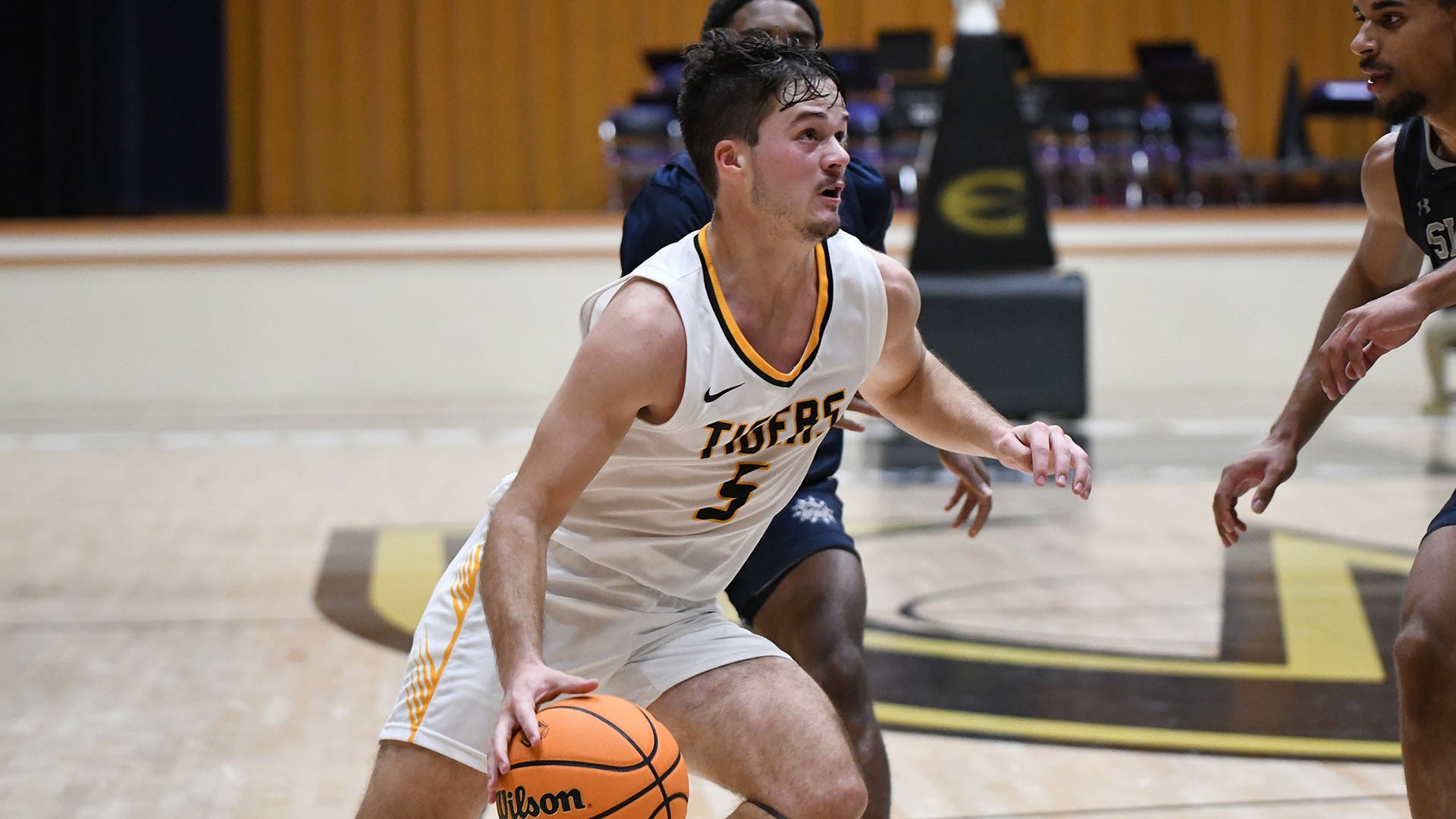 Tigers Wrap 2-0 Weekend with 66-52 Win over Arkansas Tech - FHSU Athletics