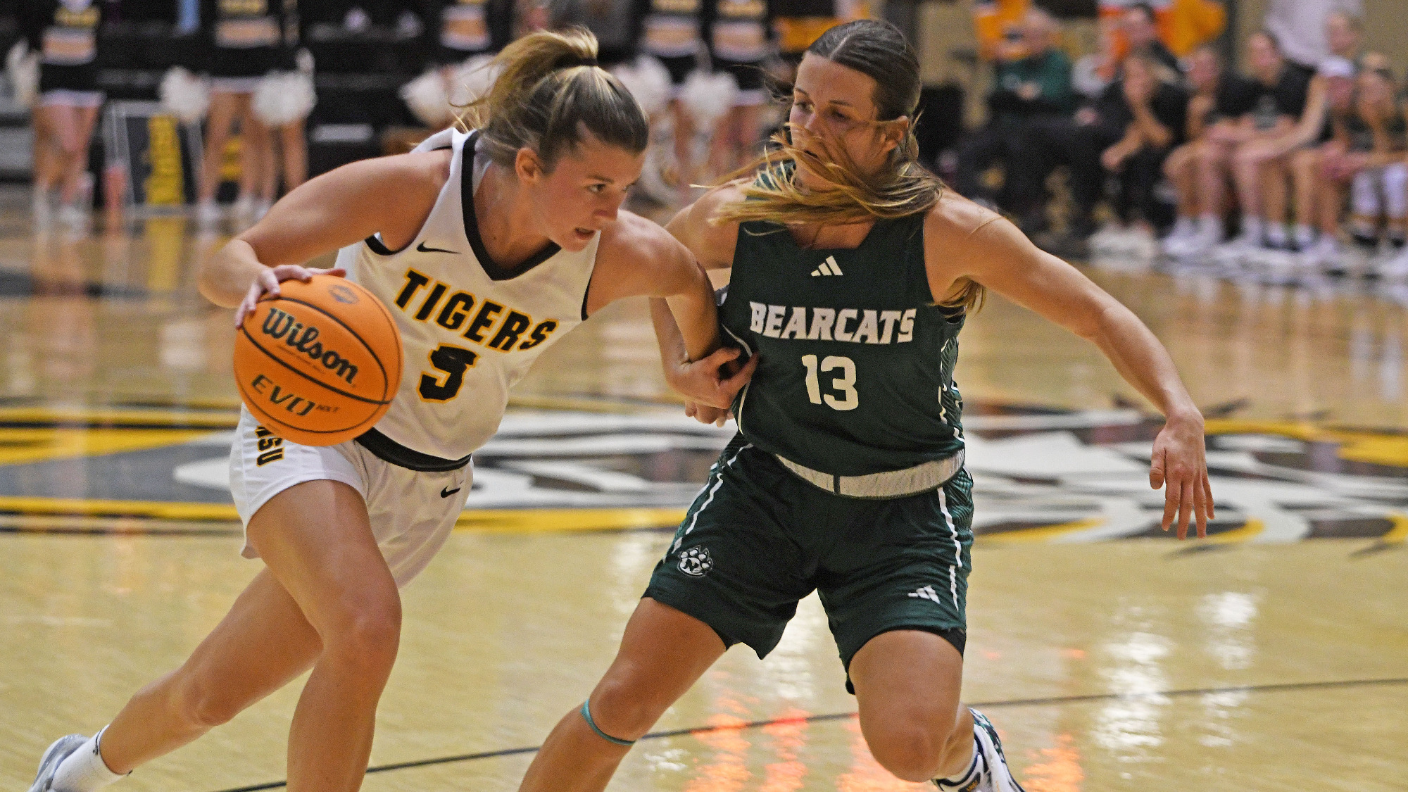Big Third Quarter Pushes No. 18 Tigers Past Bearcats - FHSU Athletics