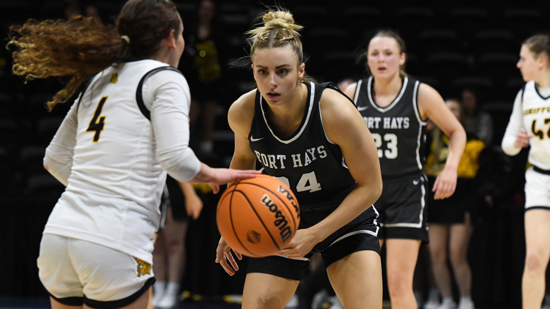 Emma Ruddle - Women's Basketball - FHSU Athletics